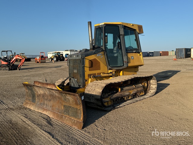 2011 John Deere 650J Crawler Dozer | Ritchie Bros. Auctioneers