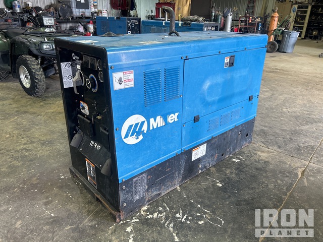 2007 Miller Big Blue 400P 400 A Skid-Mounted Multi-Process Engine ...
