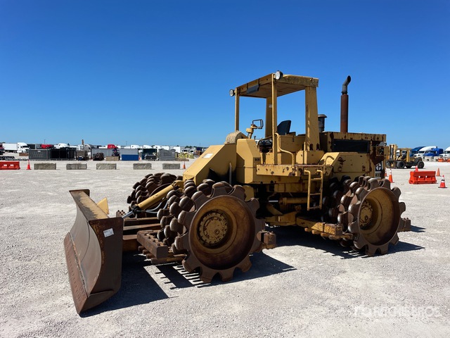 1976 Cat 816 Landfill Compactor | Ritchie Bros. Auctioneers