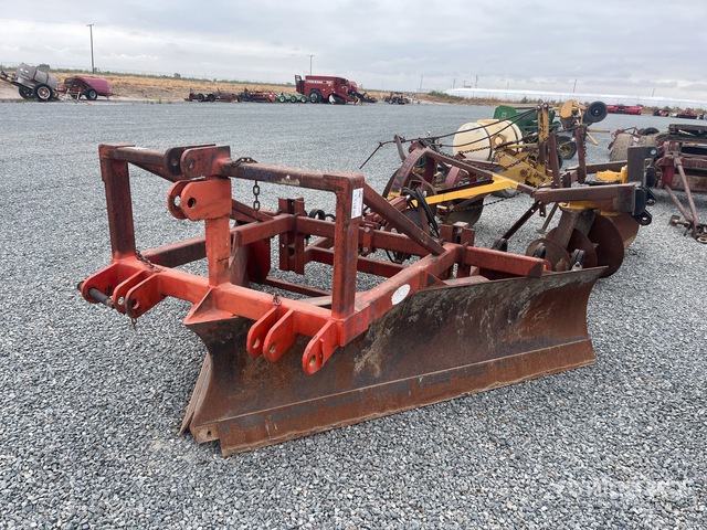 B&W 24110 9 ft 3-Point V Breaking Plow | Ritchie Bros. Auctioneers