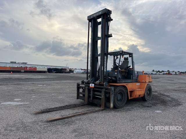2010 Doosan D110S-5 Pneumatic Tire Forklift | Ritchie Bros. Auctioneers