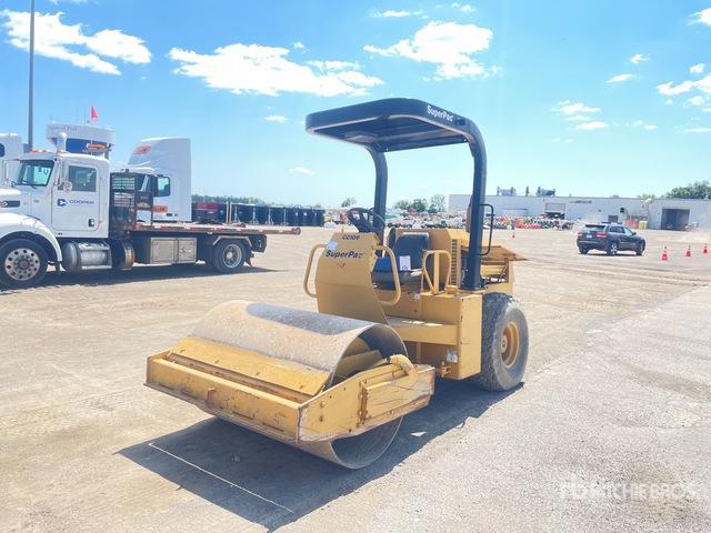 Superpac CC109 Smooth Drum Compactor | Ritchie Bros. Auctioneers