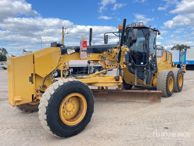2013 Cat 12M VHP Plus Motor Grader | Ritchie Bros. Auctioneers