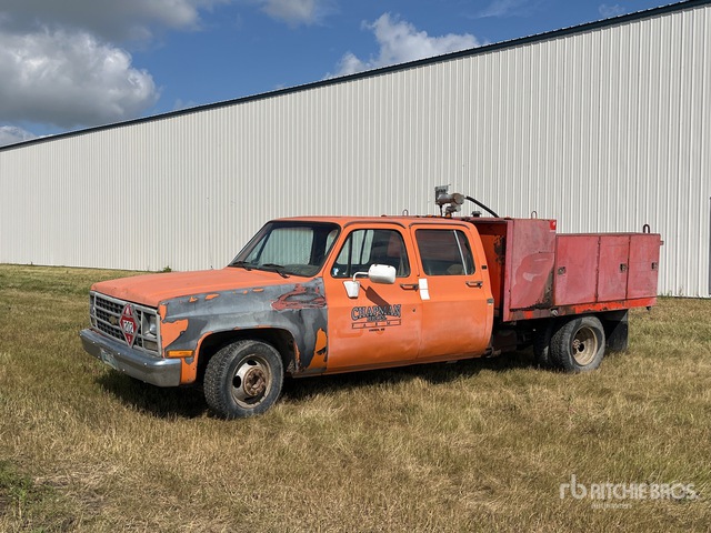 1990 Chevrolet Cheyenne 3500 4x2 Extended Cab Pickup | Ritchie Bros ...