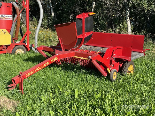 New Holland 166 Hay Turner | Ritchie Bros. Auctioneers