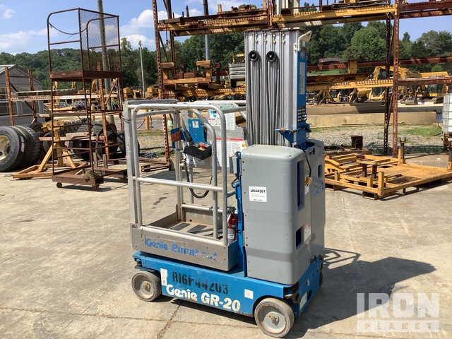 2016 Genie GR-20 Vertical Mast Lift in Kingsport, Tennessee, United ...