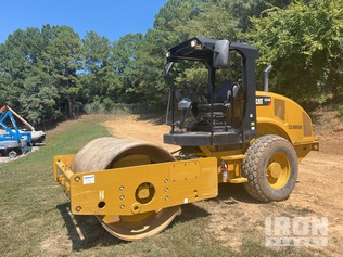2018 Cat CS44B Smooth Drum Compactor in Chattanooga, Tennessee, United ...