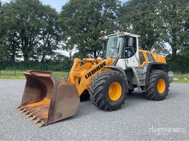 2011 Liebherr L556 Wheel Loader | Ritchie Bros. Auctioneers