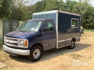 2002 Chevrolet Express G3500 Cargo Van in Hooks, Texas, United States ...