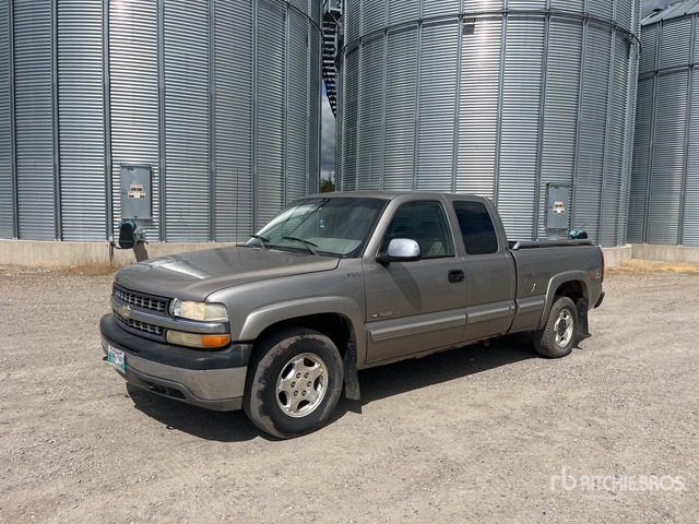 2001 Chevrolet 1500 Z71 4x4 Extended Cab Pickup | Ritchie Bros. Auctioneers