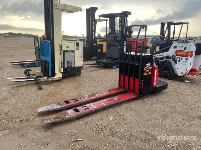 2012 Raymond 8400 Electric Pallet Jack | Ritchie Bros. Auctioneers