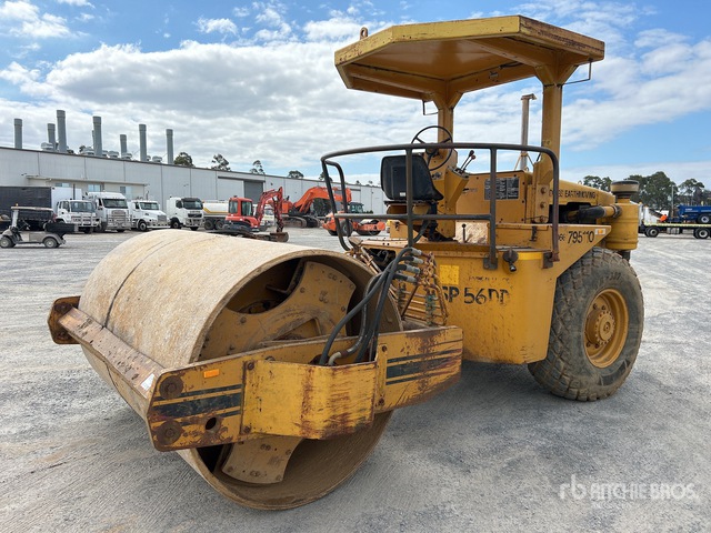 Ingersoll Rand SP-56DD Smooth Drum Compactor | Ritchie Bros. Auctioneers