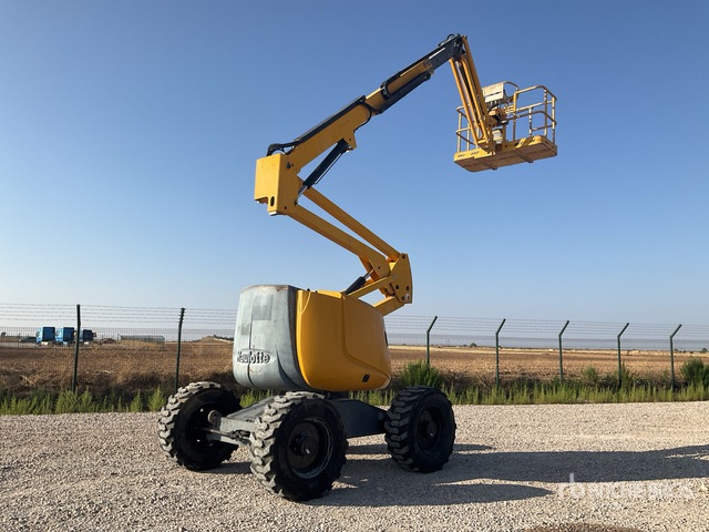 2012 Haulotte HA16PX 4WD Diesel Articulating Boom Lift | Ritchie Bros ...