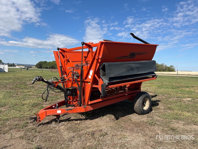 1999 Jiffy 900 Façonneuse de balle | Ritchie Bros. Auctioneers