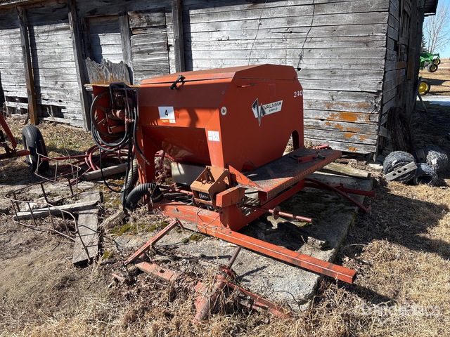 Valmar 240 Fertilizer Applicator | Ritchie Bros. Auctioneers