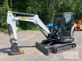 2017 Bobcat E32i Mini Excavator in Durham, Connecticut, United States ...
