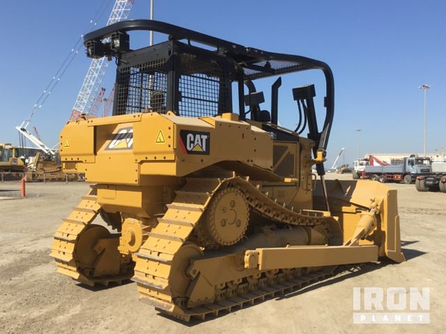 2015 Cat D6R2 Crawler Dozer in DUBAI, UAE (IronPlanet Europe Item #1736020)