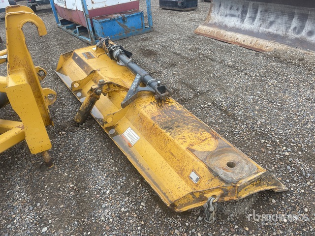 144 in Motor Grader Snow Wing | Ritchie Bros. Auctioneers
