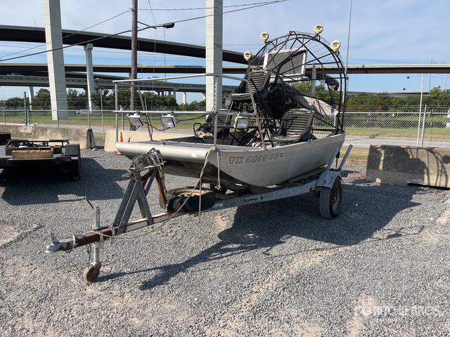 13 ft Air Boat (Inoperable) w/ Skipper B Trailer | Ritchie Bros ...