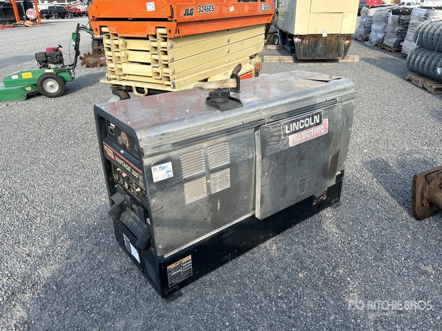 2005 Lincoln Vantage 300 300 A Skid-Mounted Stick Engine Driven Welder ...