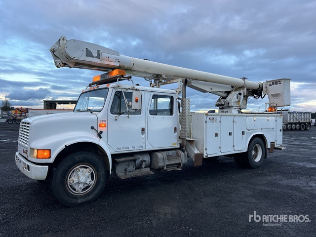 Altec 55 ft on 1990 International 4900 4x2 Camion nacelle | Ritchie ...