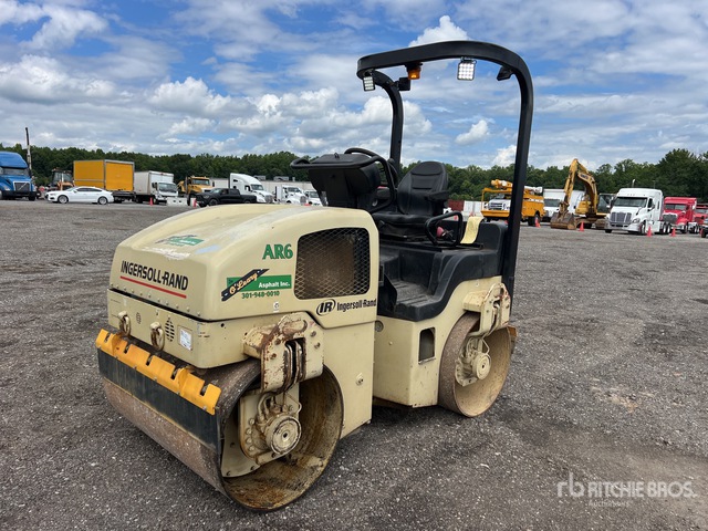 2004 Ingersoll Rand DD34 Double Drum Roller | Ritchie Bros. Auctioneers