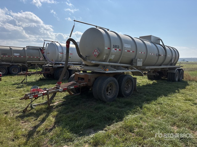 2013 Polar MC407 7400 gal Quad/A Turntable Pup Tanker Trailer | Ritchie ...