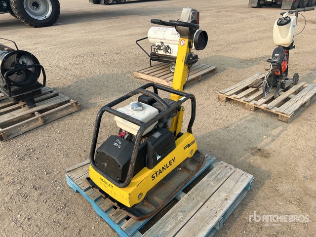 Stanley SRP 3860 Reversible Vibratory Plate Compactor | Ritchie Bros ...