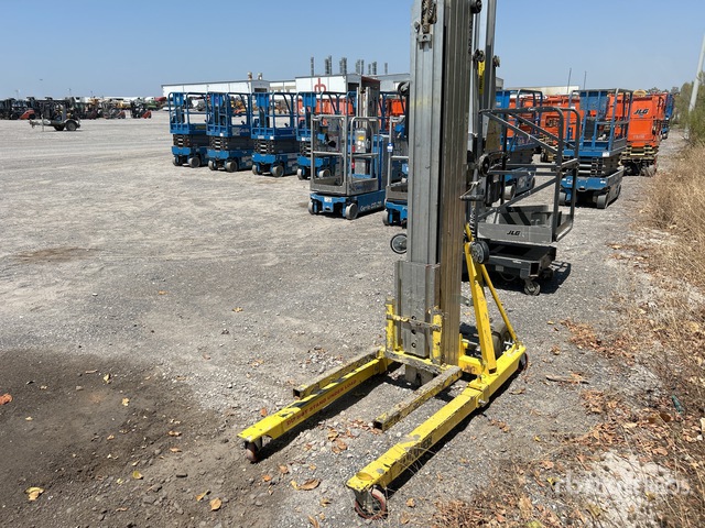 Sumner 2124 Material Hoist | Ritchie Bros. Auctioneers