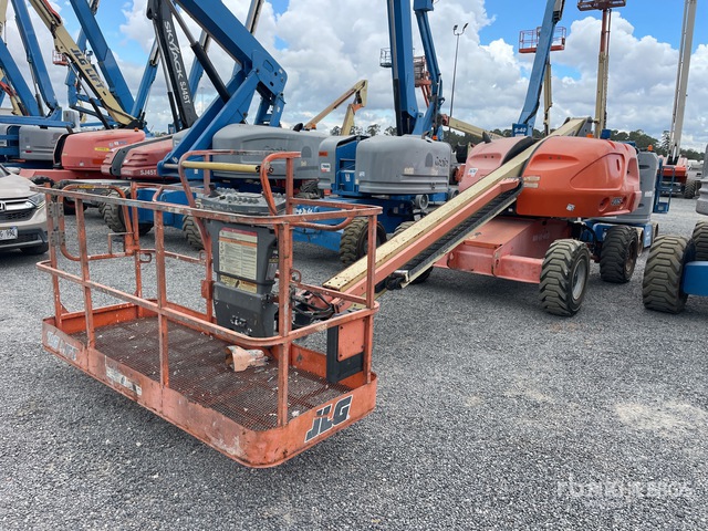 2013 JLG 400S 4WD Diesel Telescopic Boom Lift | Ritchie Bros. Auctioneers