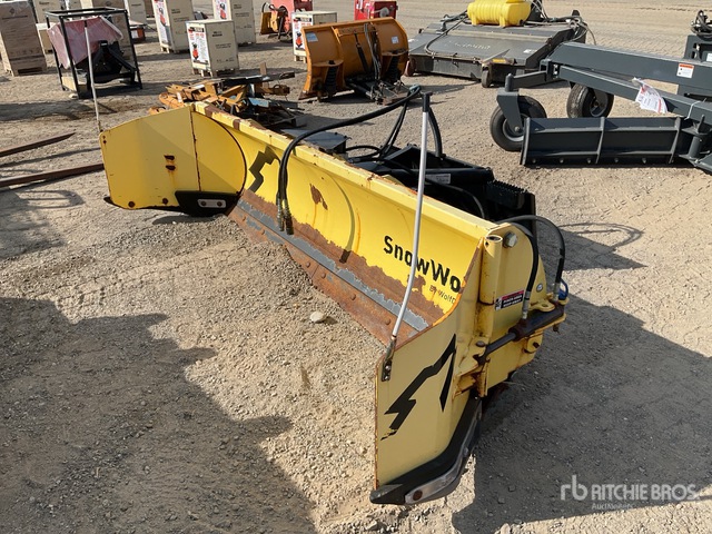 Snow Wolf Quattro Plow QP-114 110 in Hydraulic Snow Plow - Fits Skid ...