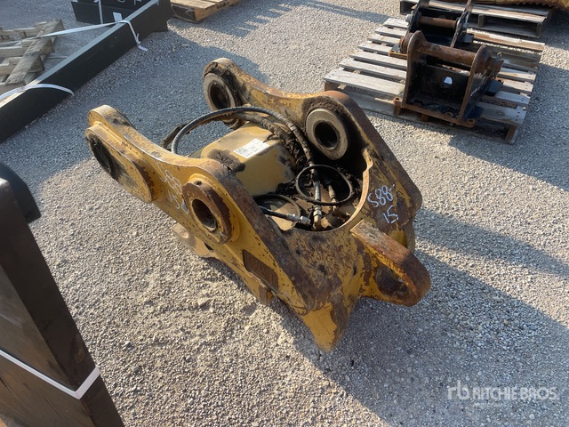 Cat DB Primary Wedge Quick Coupler | Ritchie Bros. Auctioneers