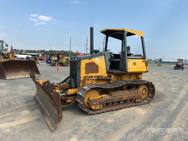2009 John Deere 650J XLT Crawler Dozer | Ritchie Bros. Auctioneers
