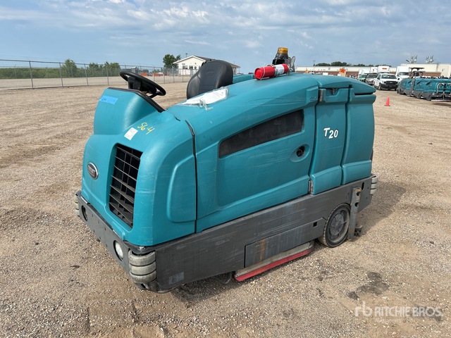 2020 Tennant T20 Ride-On Floor Scrubber | Ritchie Bros. Auctioneers