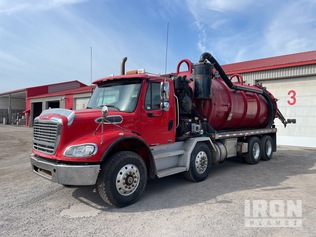 2000 Presvac Systems PVDB-4000 on 2008 Freightliner FM2 8x4 Twin-Steer ...