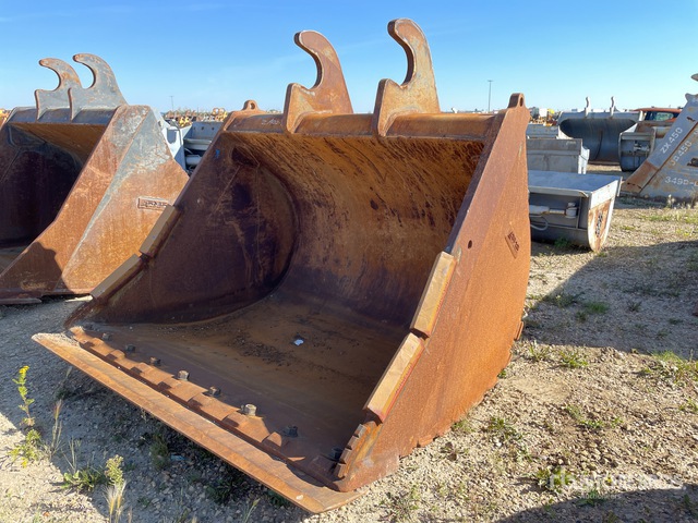 WBM 72 in 3 cyd Q/C Cleanup Excavator Bucket - Fits Komatsu PC360 ...