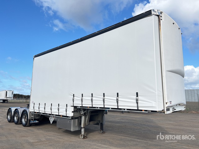2008 Topstart 7.3 m Tri/A B-Double Lead Step Deck Curtain Side Trailer | Ritchie Bros. Auctioneers
