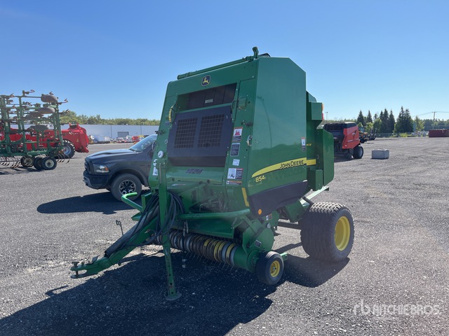 2010 John Deere 854 Silage Special Round Baler | Ritchie Bros. Auctioneers