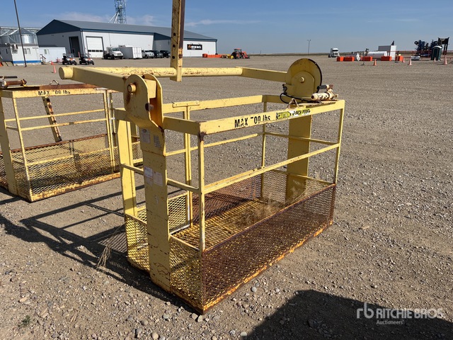 Custom 6 ft Personnel Basket | Ritchie Bros. Auctioneers