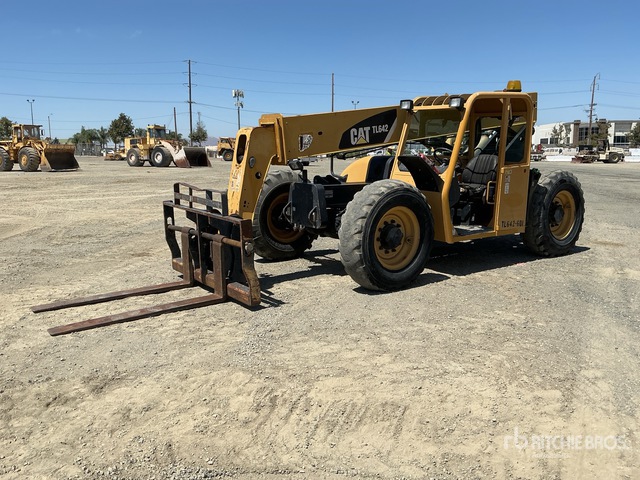 2007 Cat TL642 Telehandler | Ritchie Bros. Auctioneers
