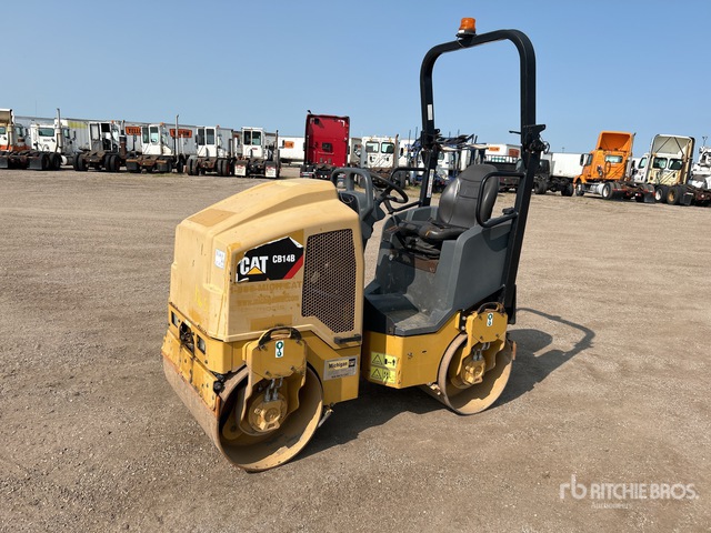 2018 Cat CB14B Double Drum Roller | Ritchie Bros. Auctioneers