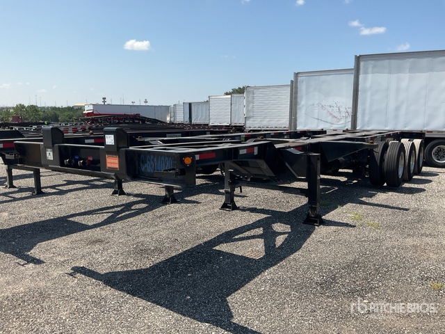 2023 DeLucio Tri/A Extendable Container Trailer | Ritchie Bros. Auctioneers
