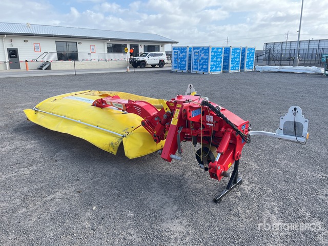 Pottinger Novacat 352V 1600 mm 3-Point Hitch Side Disc Mower | Ritchie ...