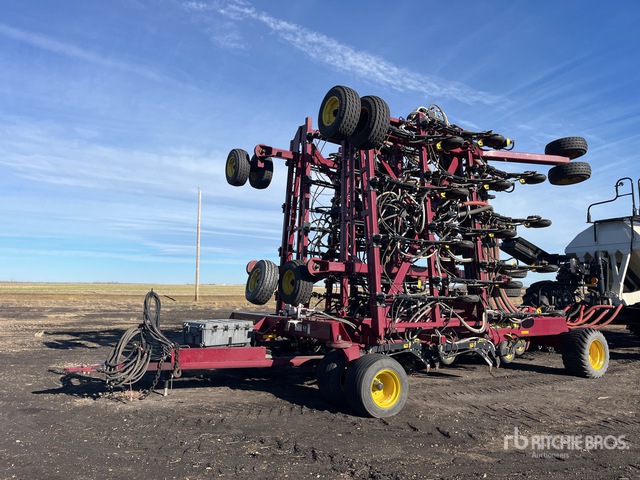2015 Seed Hawk 6012 60 ft Perforador de aire | Ritchie Bros. Auctioneers
