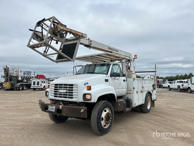 Posi-Plus 35 ft on 2000 GMC C6500 4x2 Bucket Truck | Ritchie Bros ...