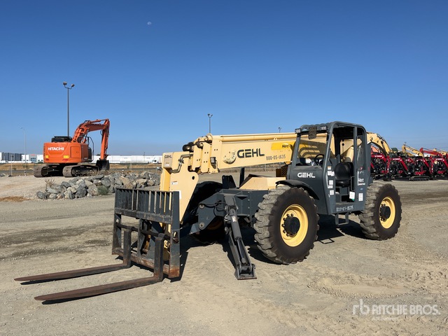 2015 Gehl RS10-55 Telehandler | Ritchie Bros. Auctioneers