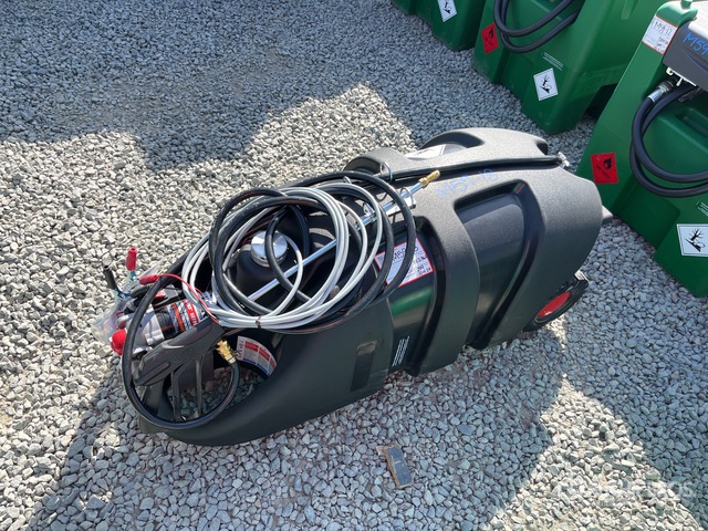 AM-Tank Sprayer 29 29 gal Poly NH3 Tank (Unused) | Ritchie Bros ...