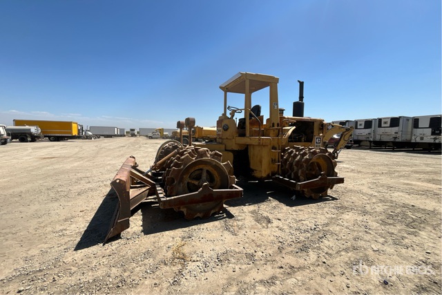 1974 Cat 815 Soil Compactor (Inoperable) | Ritchie Bros. Auctioneers