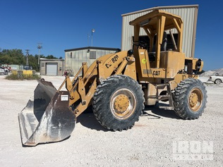 1971 Cat 920 Wheel Loader in Willard, Missouri, United States ...
