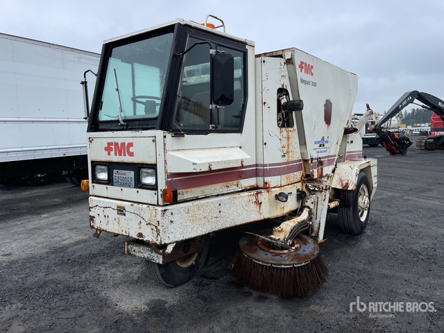 1985 FMC Vanguard 3000 Sweeper Truck | Ritchie Bros. Auctioneers